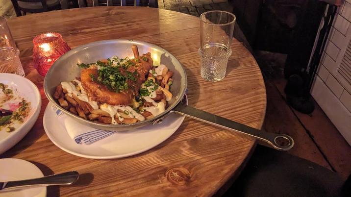 25 Restaurants Serving Food On Plates That Aren't Actually Plates At ...