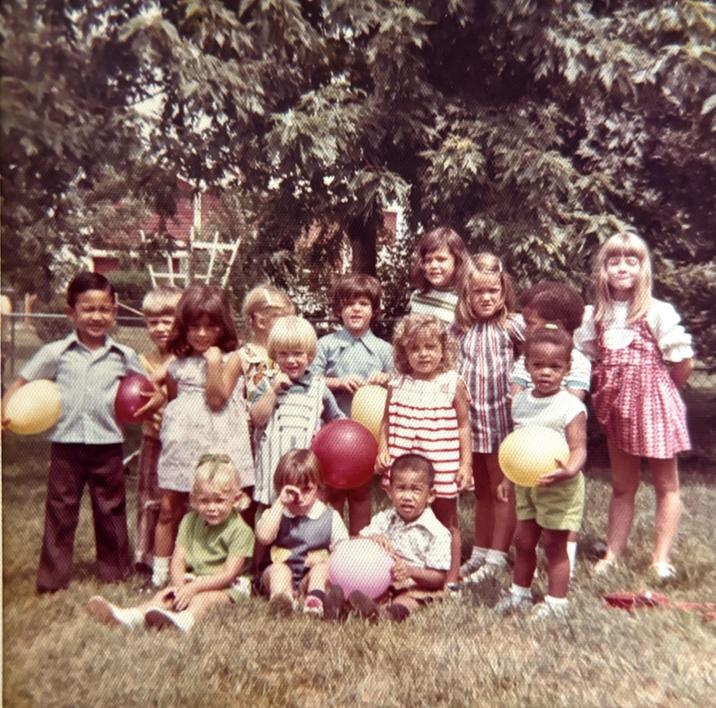 28 Retro Photos Showing Normal Days In 1971 | Know Your Meme