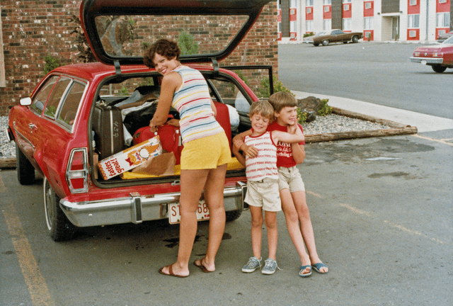 27 Photos Of Normal American Life Through The Years | Know Your Meme