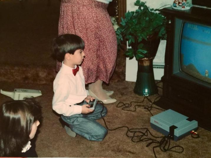 25 Old School Photos Of Video Games In The Past | Know Your Meme