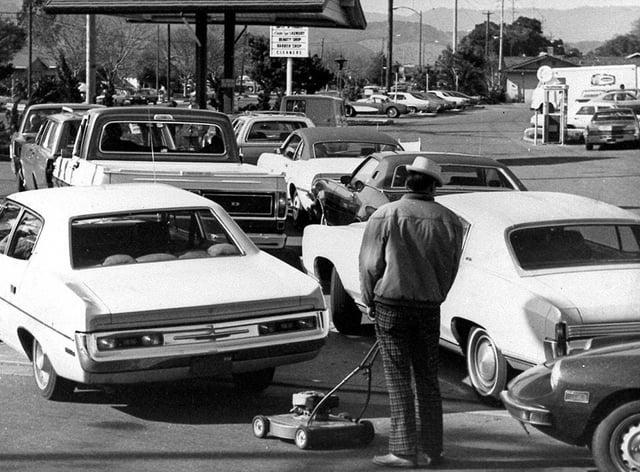 25 Memorable Moments From The World In 1974 | Know Your Meme