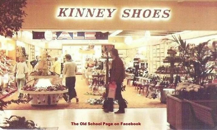 24 Stores Everyone Used To Shop At That No Longer Exist | Know Your Meme