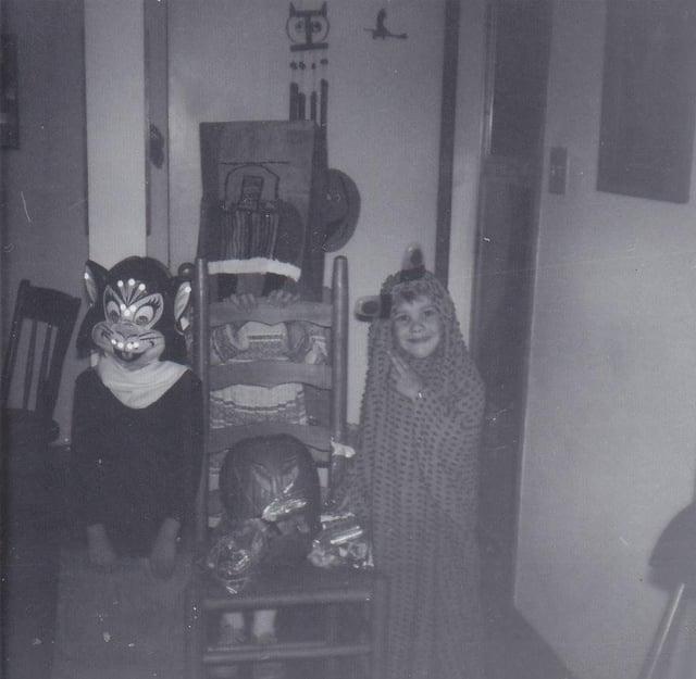 Throwing It Back To 1974 With 25 Vintage Photos | Know Your Meme