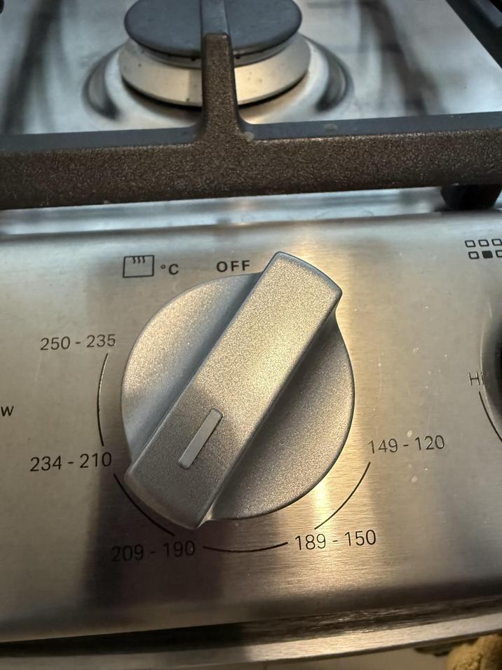 This confusing oven dial | Know Your Meme
