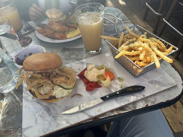 24 Examples Of Odd Plating Methods Used By Restaurants | Know Your Meme