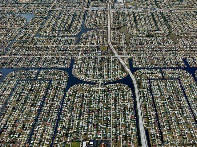 25 Eerily Beautiful Urban Spaces Around The World | Know Your Meme