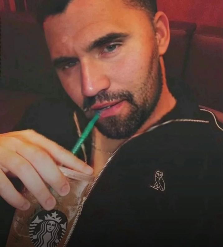 Zesty Drake Charlie Kirk Face Swap | Charlie Kirk Face Swaps ...