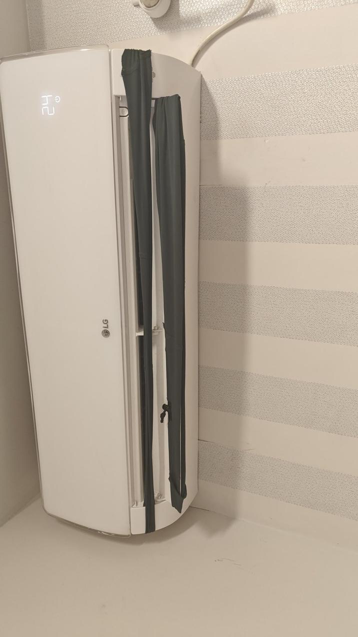 AC Was Shooting Out Water | Know Your Meme