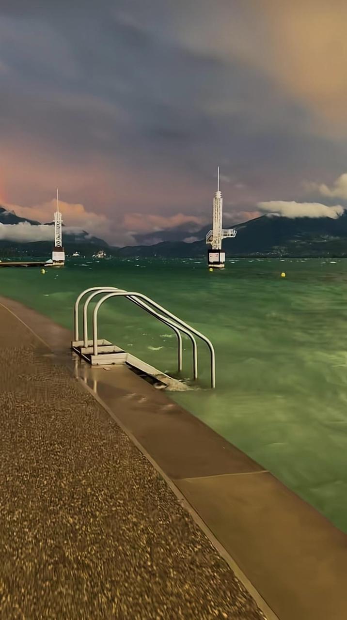 25 Liminal Spaces With Strange But Alluring Auras | Know Your Meme