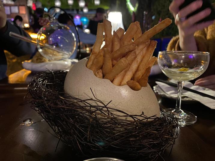25 Examples Of Bizarre Plating Methods At Restaurants | Know Your Meme
