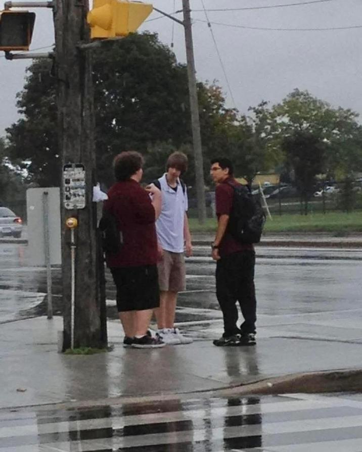 Wait a second... | /r/Hmmm | Know Your Meme