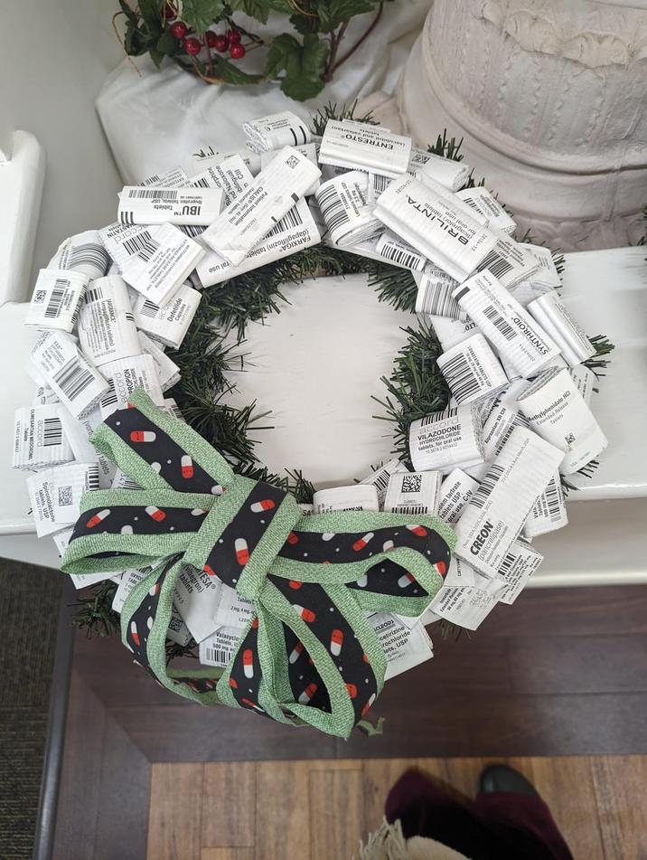 Merry Christmas | DIY Fails | Know Your Meme