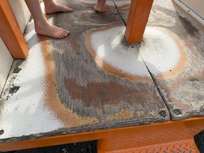 25 Interesting And Well Worn Items Used Daily | Know Your Meme