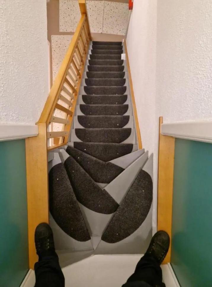 25 Examples Of Terrible Design Fails | Know Your Meme