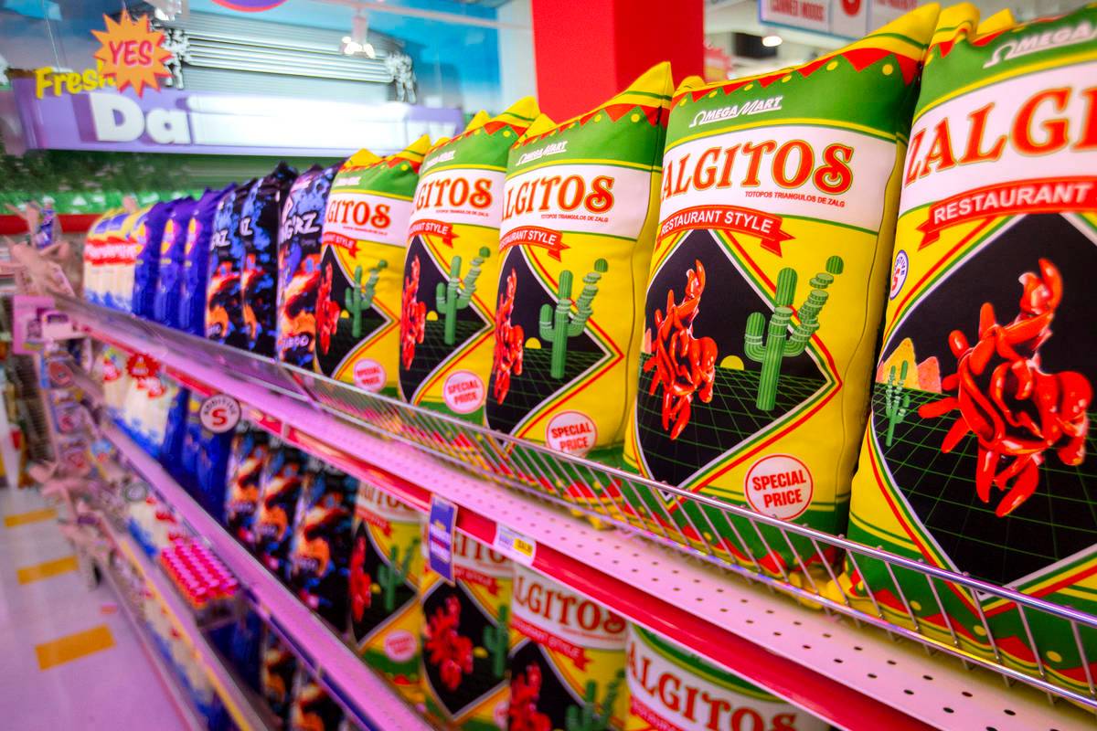 Looks Tasty Man Omega Mart Know Your Meme