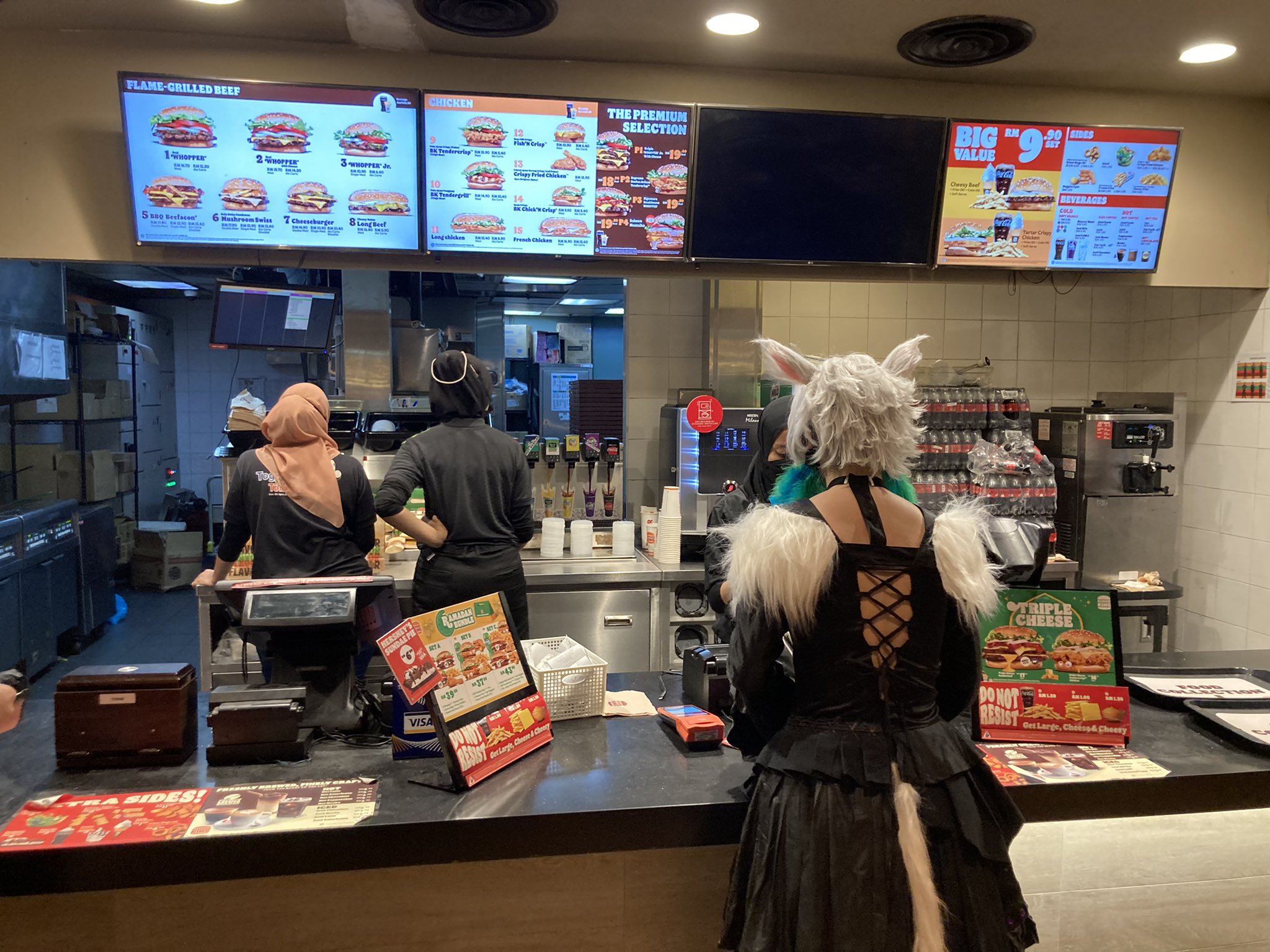 ...Are Braille menus a thing? | Cosplay | Know Your Meme