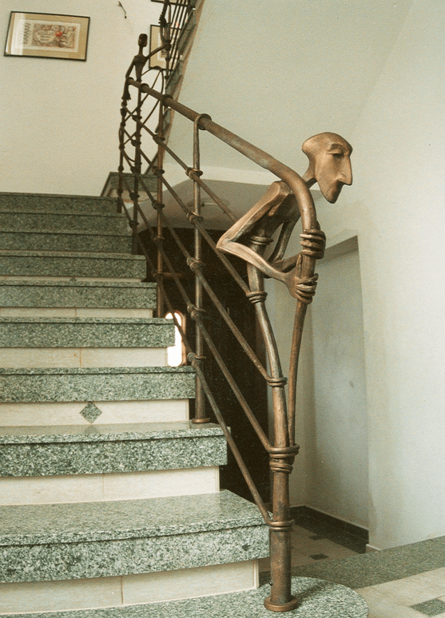 This odd railing | Know Your Meme