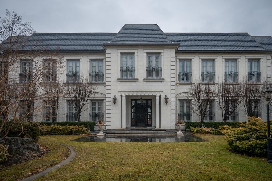 An abandoned mansion | Know Your Meme