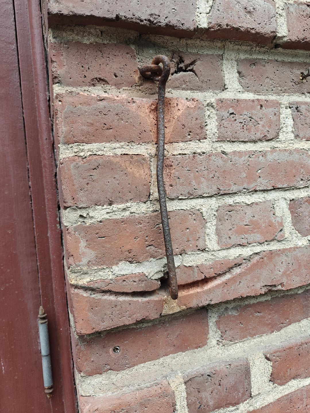The hanging hook | Mildly Interesting | Know Your Meme