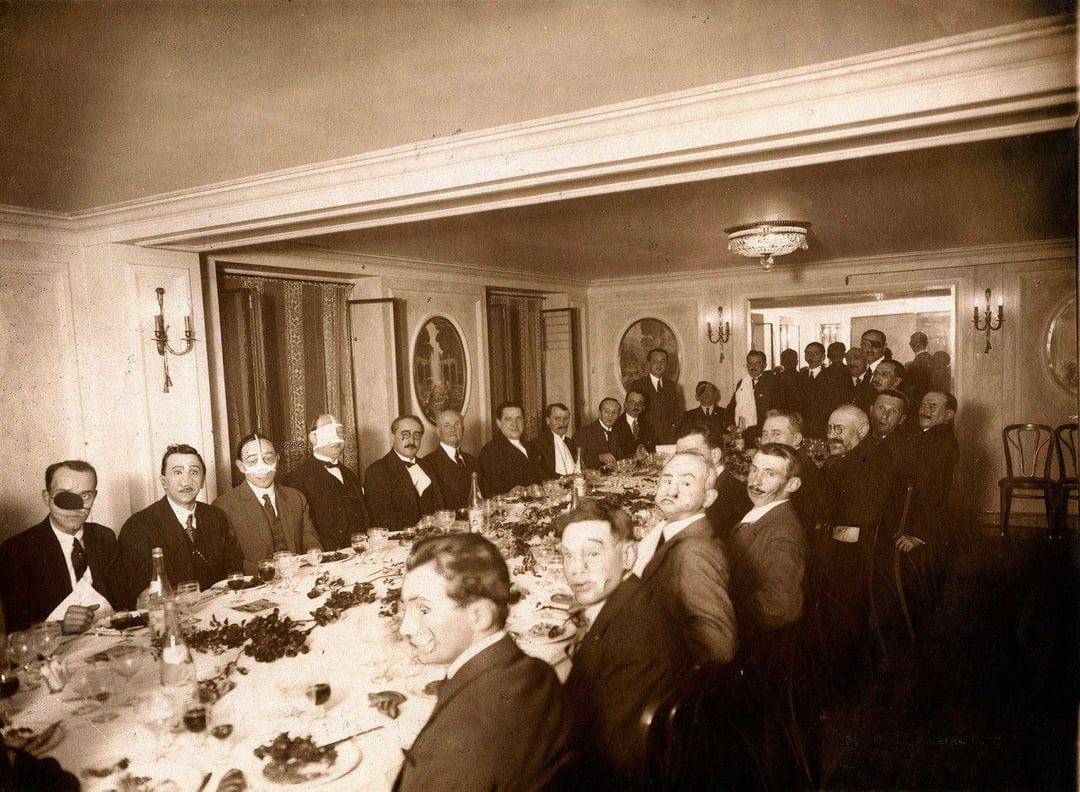 Banquet of the Mutilated Faces, a dinner for French soldiers who were ...