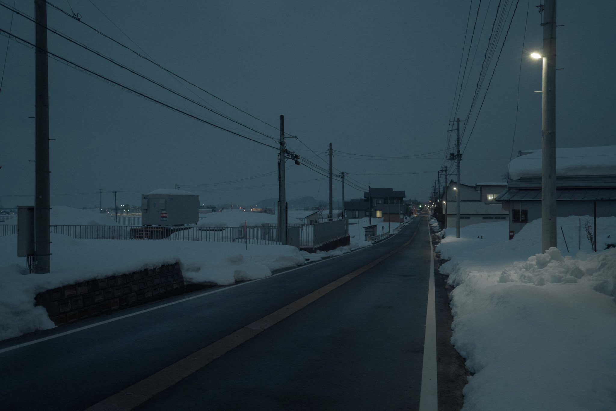 The empty road | Liminal Spaces / Images With Elegiac Auras / Dreamcore ...