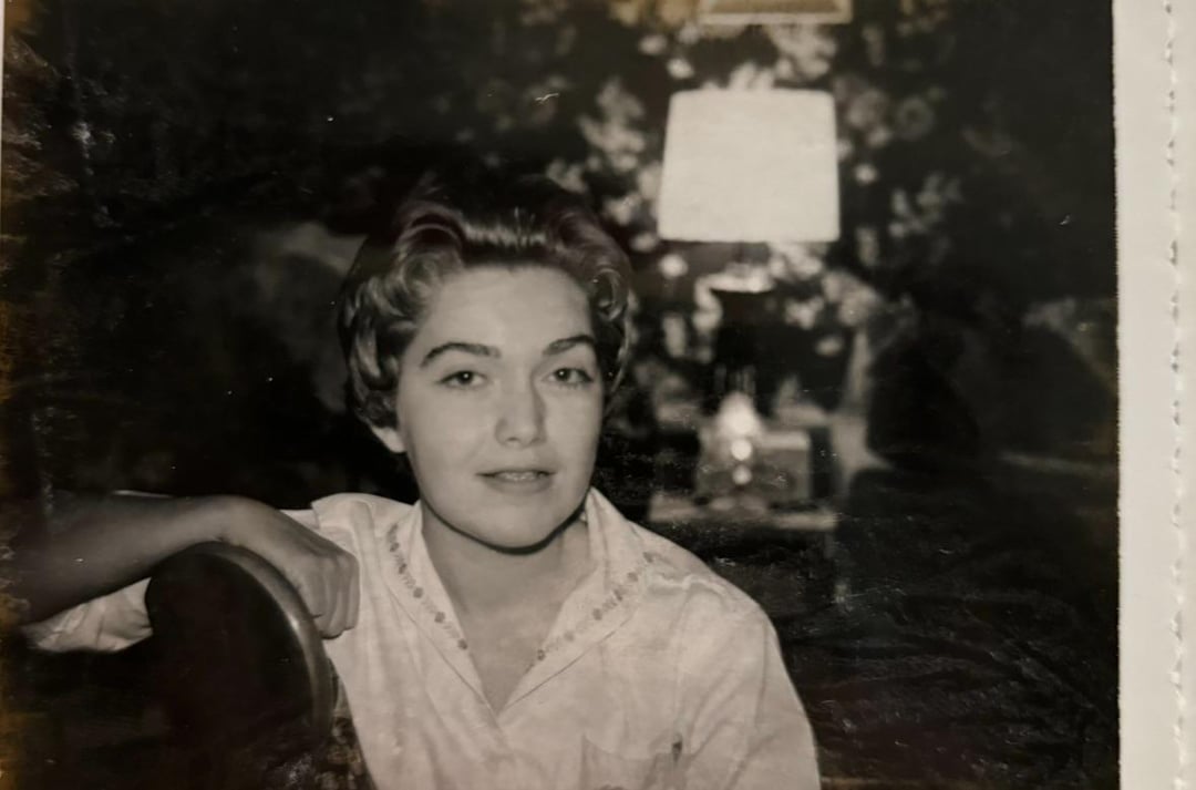 Posing for the photo, 1960 | History / Nostalgia | Know Your Meme