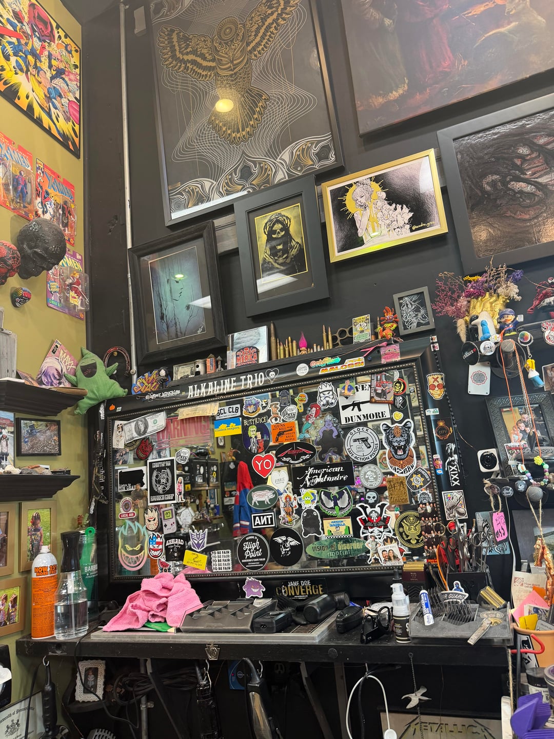 Vibrant Workstation | Know Your Meme