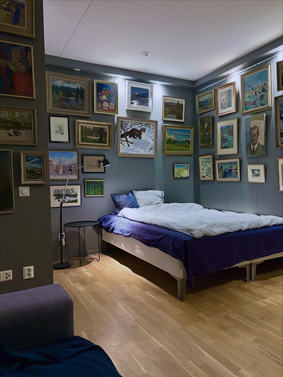 Gallery Wall | Know Your Meme