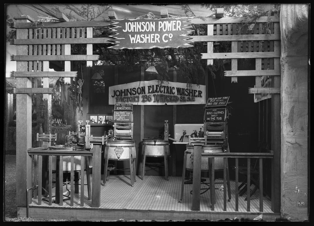 Washing machine display, 1900s | Know Your Meme