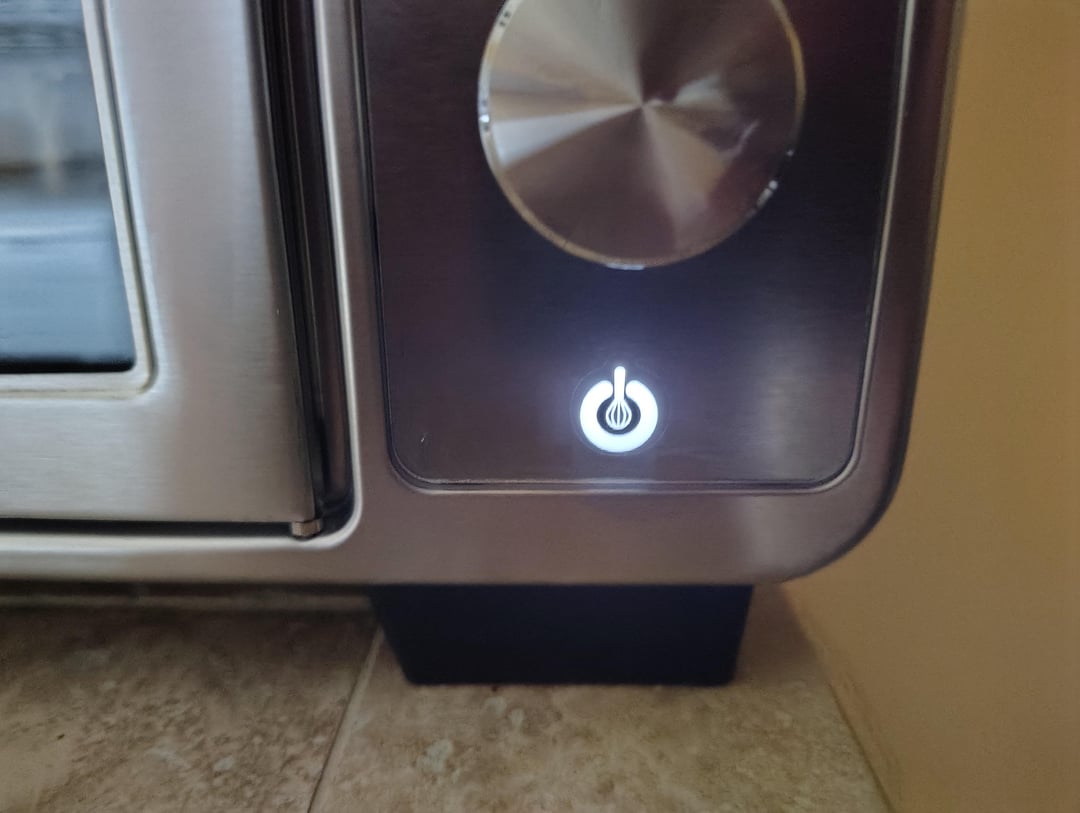 The power button on this oven is a whisk | Know Your Meme