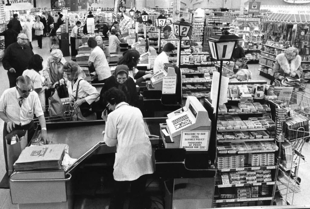 Dominick's Finer Foods, Chicago, 1970s | Know Your Meme