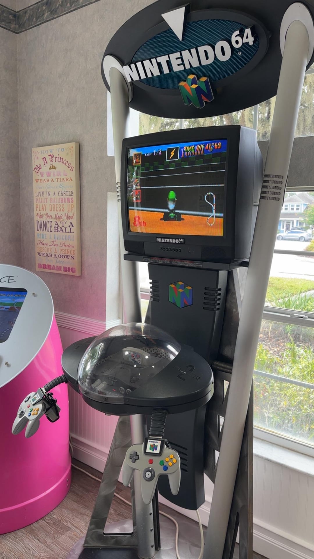 This N64 kiosk | Know Your Meme