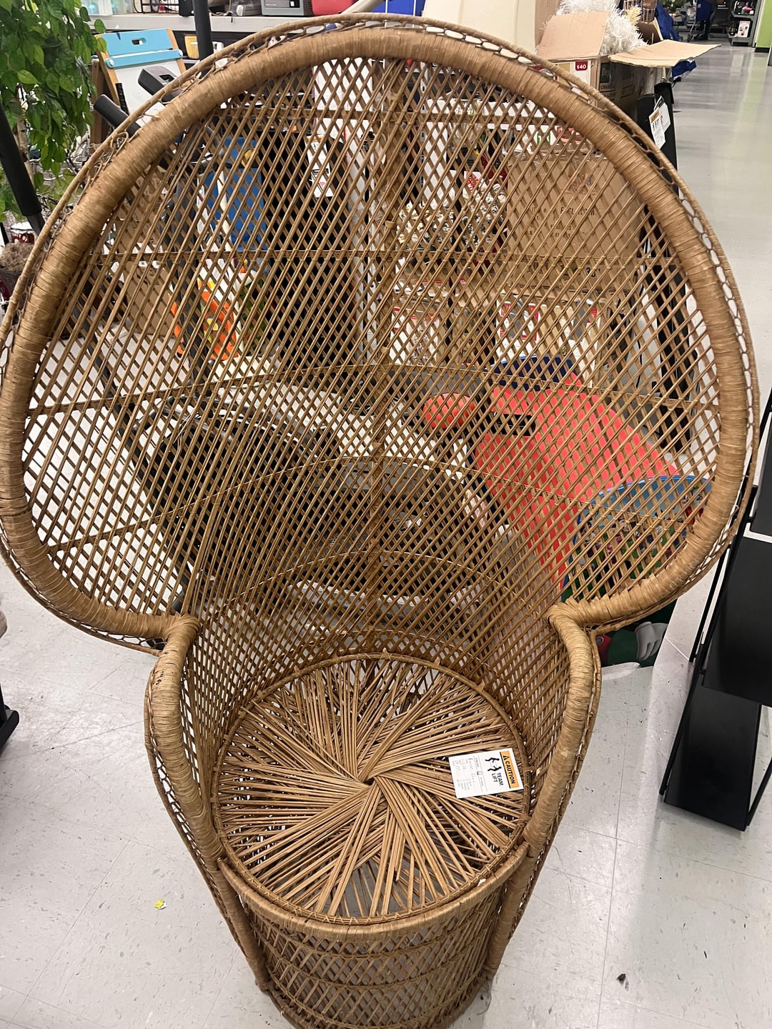 This chair | Know Your Meme