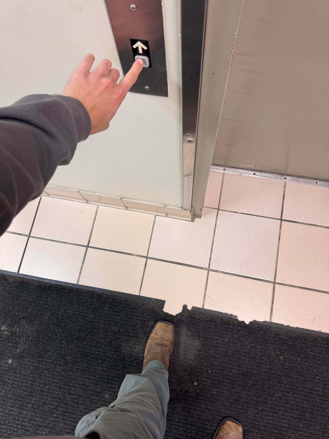 Where people stop to press the elevator button | Know Your Meme